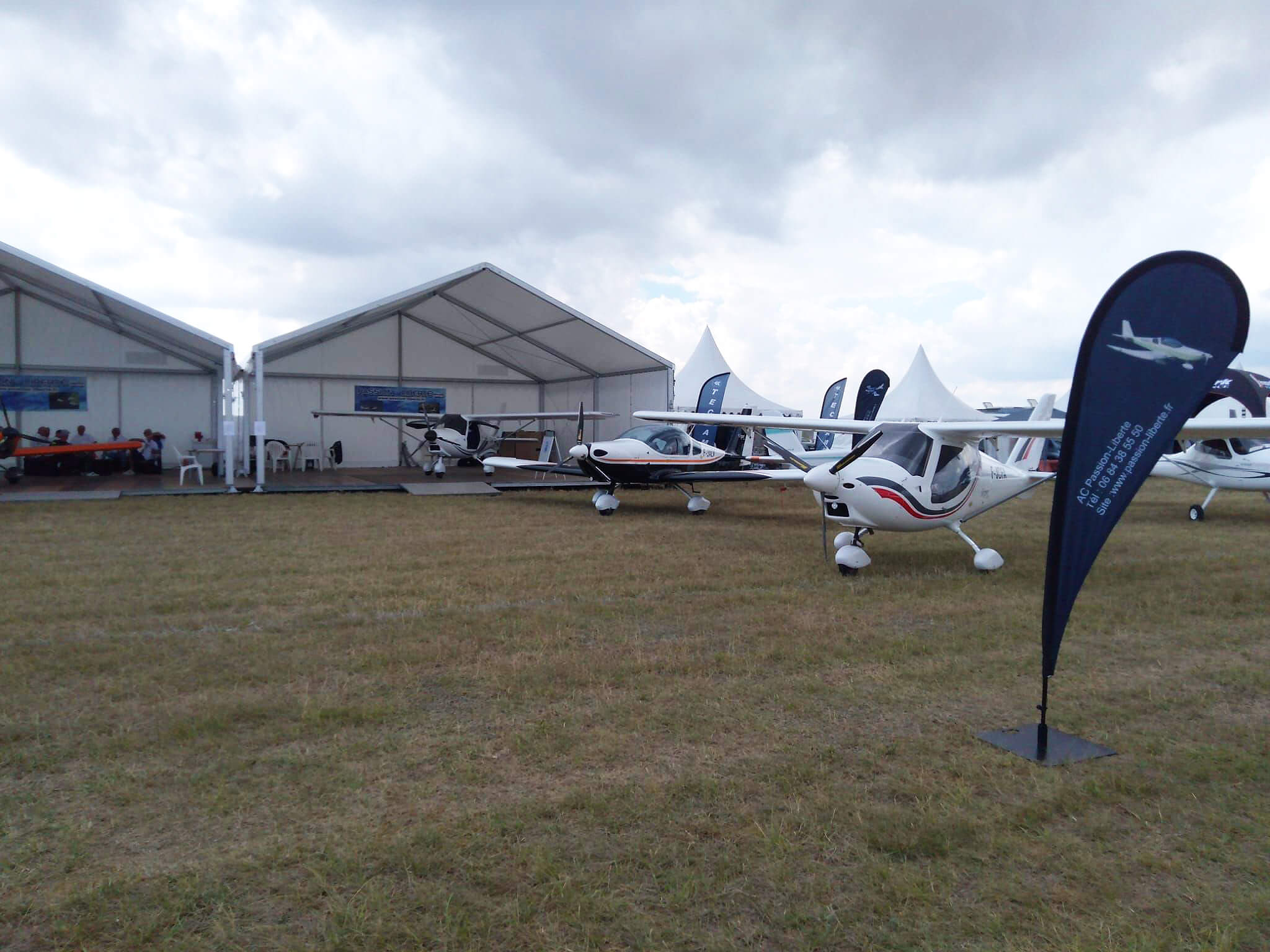 ULM Blois 2022 - TOMARK AERO | Viper SD4 and Skyper GT9 light sport ...
